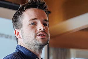 Fred Hutch research assistant Jeremy Hollis wins 2025 Harold M ...