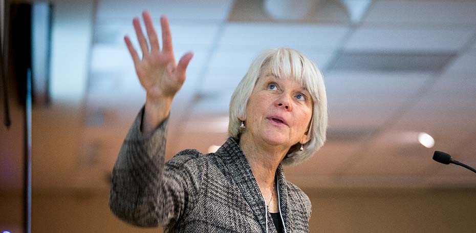 Spotlight on Julie Overbaugh | Fred Hutchinson Cancer Center