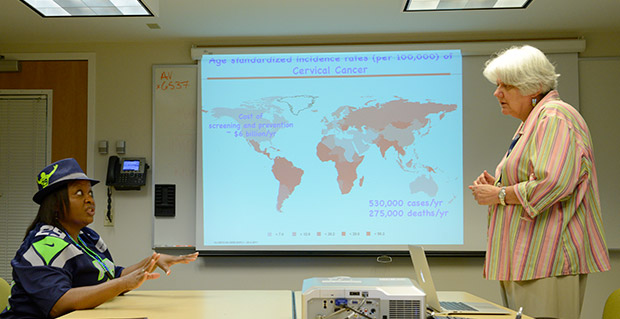 Seahawk Earl Thomas’ parents visit Fred Hutch | Fred Hutchinson Cancer ...
