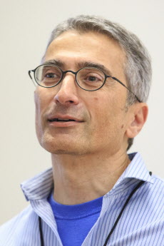 Big data in cancer research - Fred Hutch