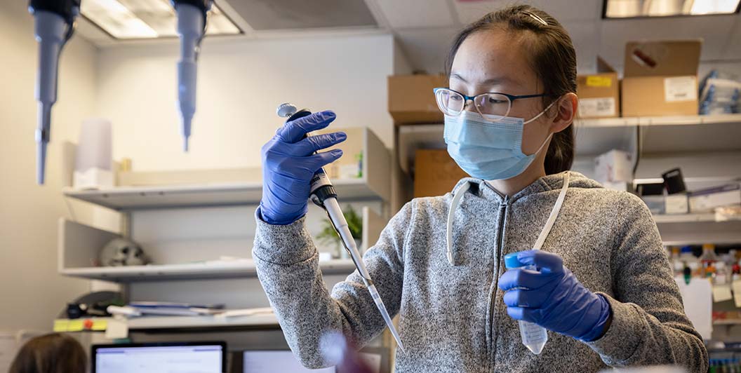 Dr. Siqi Li named a 2022 Damon Runyon Fellow - Fred Hutch