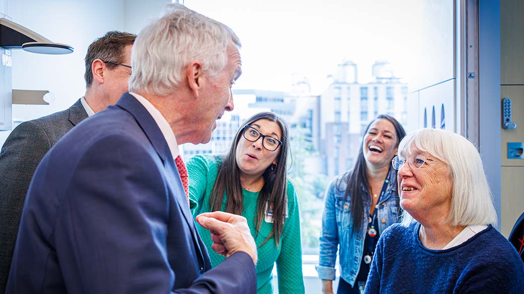 Sen. Patty Murray talks women’s health during visit to Fred Hutch ...