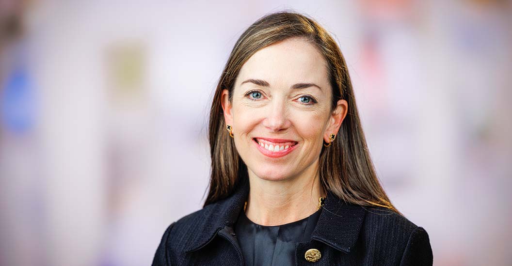 Dr. Sara Hurvitz receives the Smith Family Endowed Chair in Women’s Health | Fred Hutchinson ...