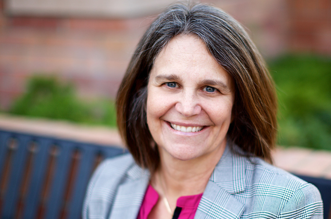 Dr. Elizabeth Swisher receives the Torkelson Family Endowed Chair ...