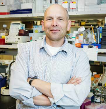 Fred Hutch receives $11.3M NCI grant renewal to lead Pacific Northwest ...